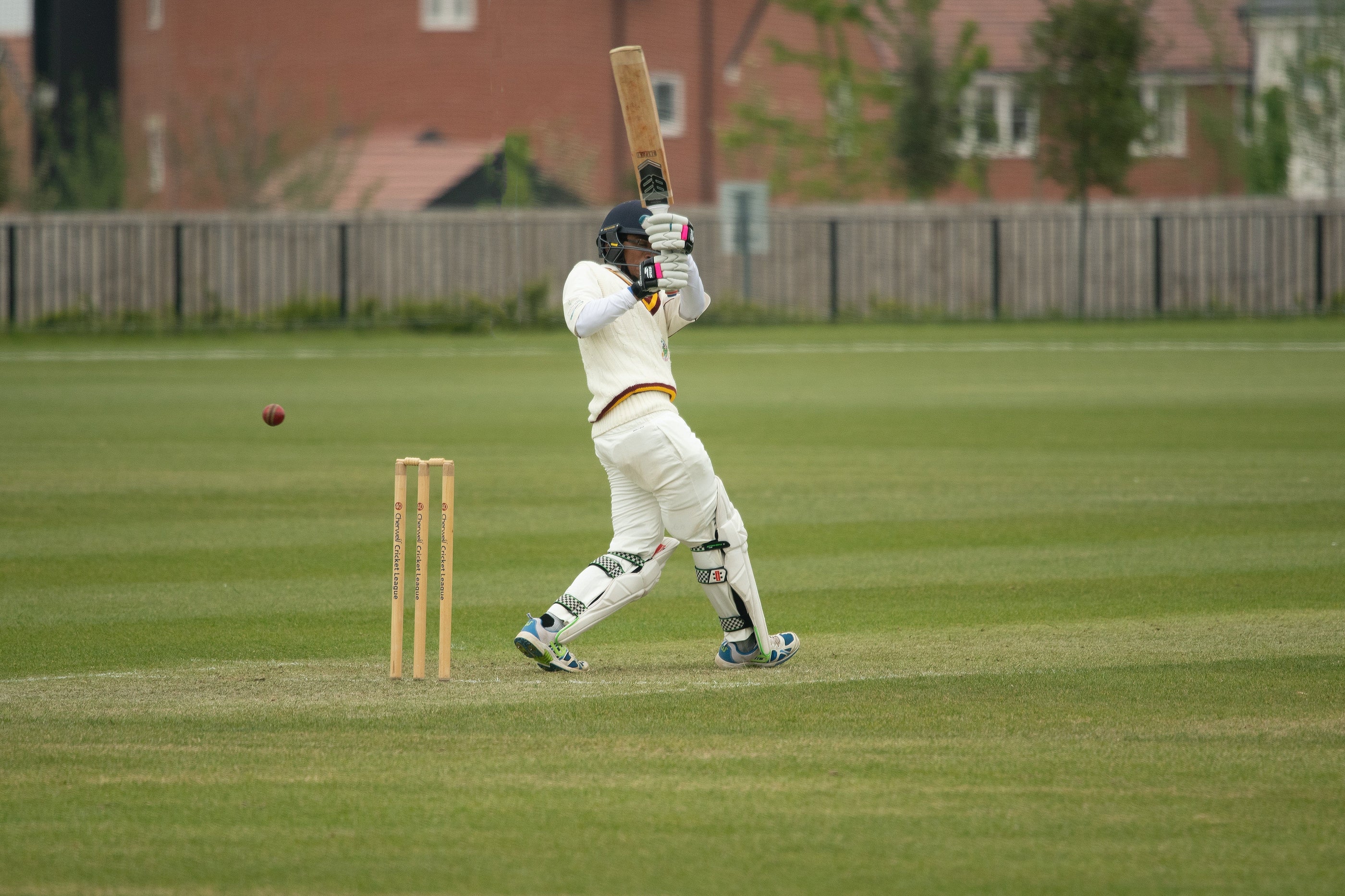 How to Oil a Cricket Bat: The Complete Guide – Village Cricket Co.